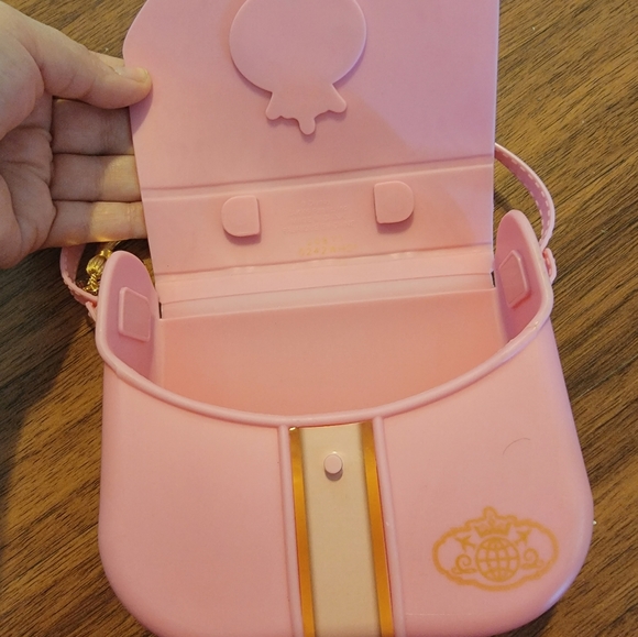 Disney | Toys | Disney Princess Style Collection World Traveler Purse ...